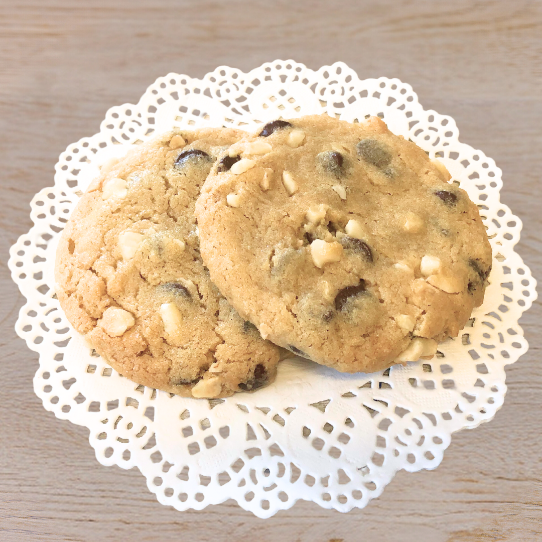 Luxurious Macadamia Chocolate Chip Cookies